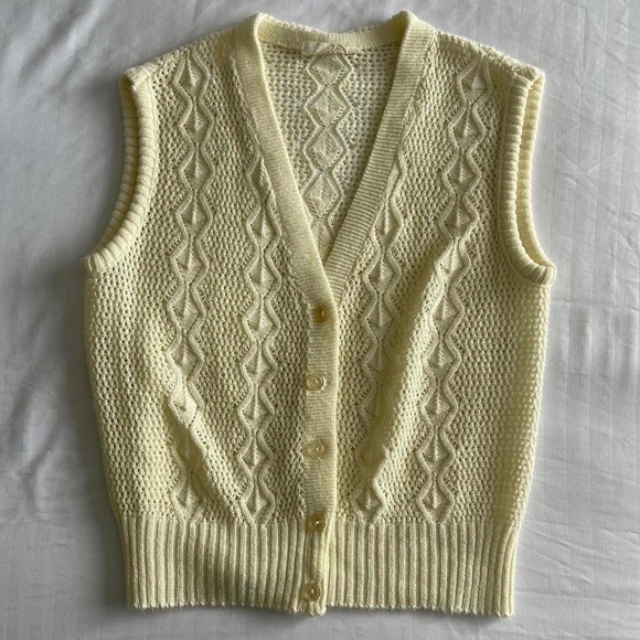 American Vintage | Tops | Vintage 7s Cream Knit Vest | Poshmark